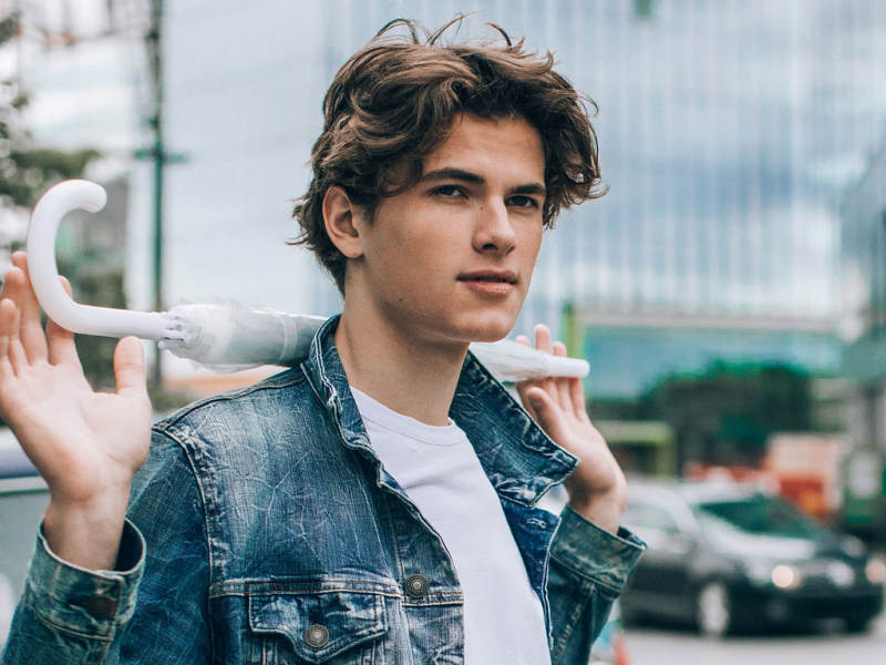 KYLAN MACKENZIE - Major srl